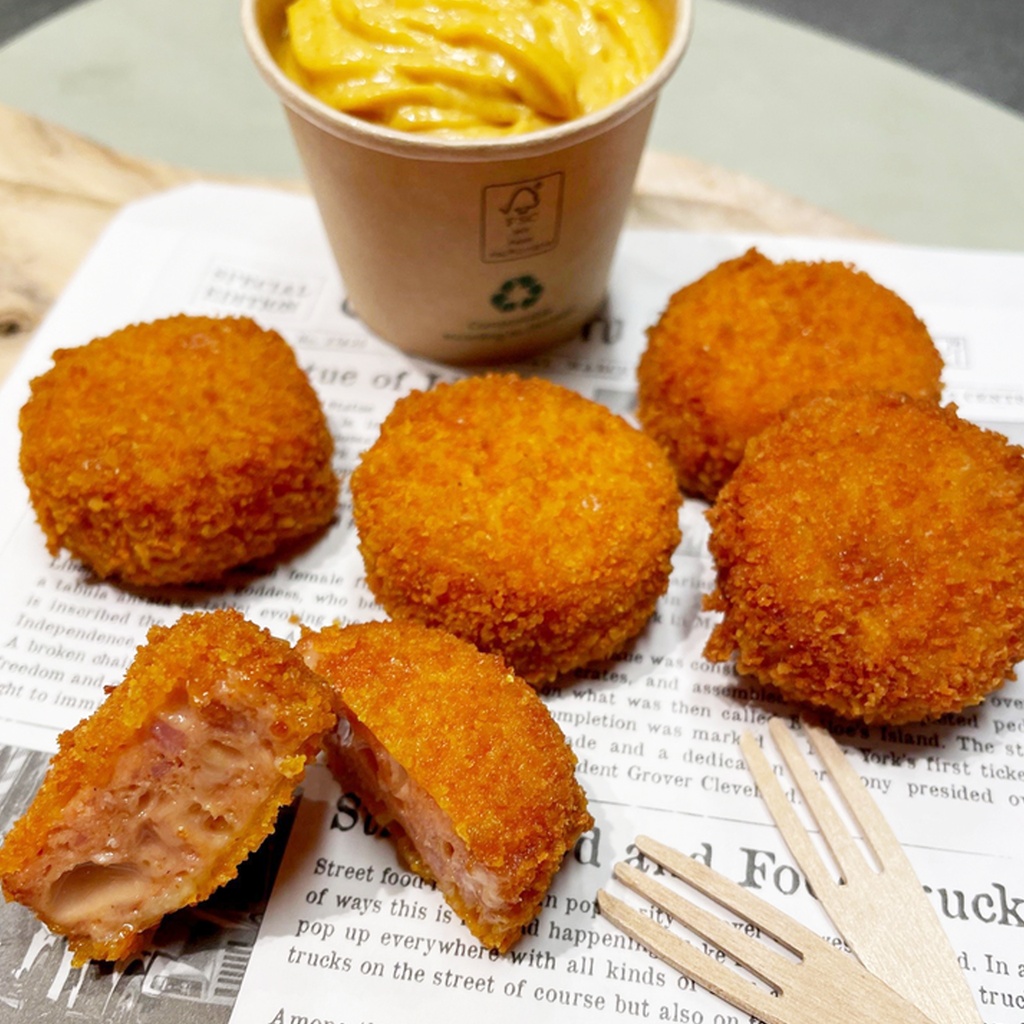 Grill Cheese Puckies Burgerland - 90 st. - 2 kg | Noyez Snacks België